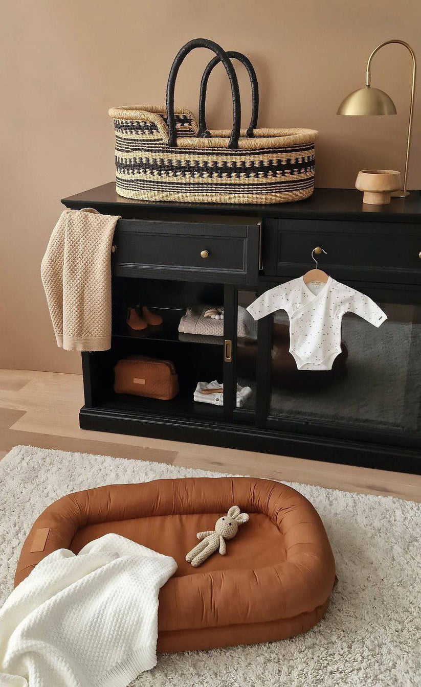 Baby Nest - Brick – Petit Filippe